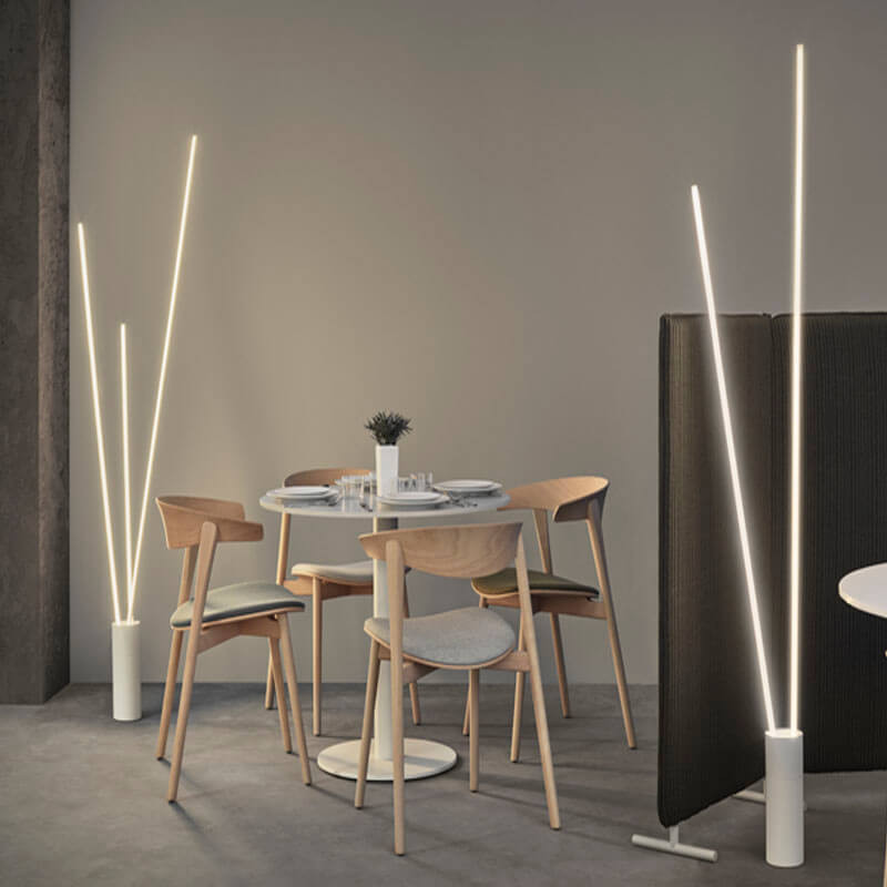 Minimalist LED floor lamp Vertical 2 lights by Mantra | Aiure